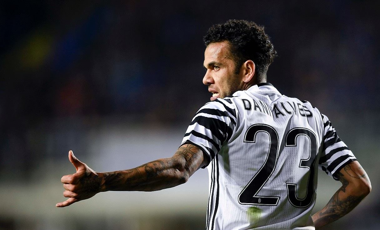 Juventus oficializa término de contrato de Daniel Alves - Esportes
